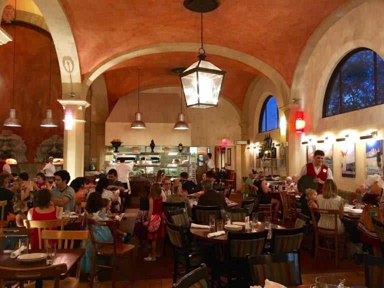 REVIEW: Via Napoli Ristorante and Pizzeria in Epcot's Italy Pavilion Dinner