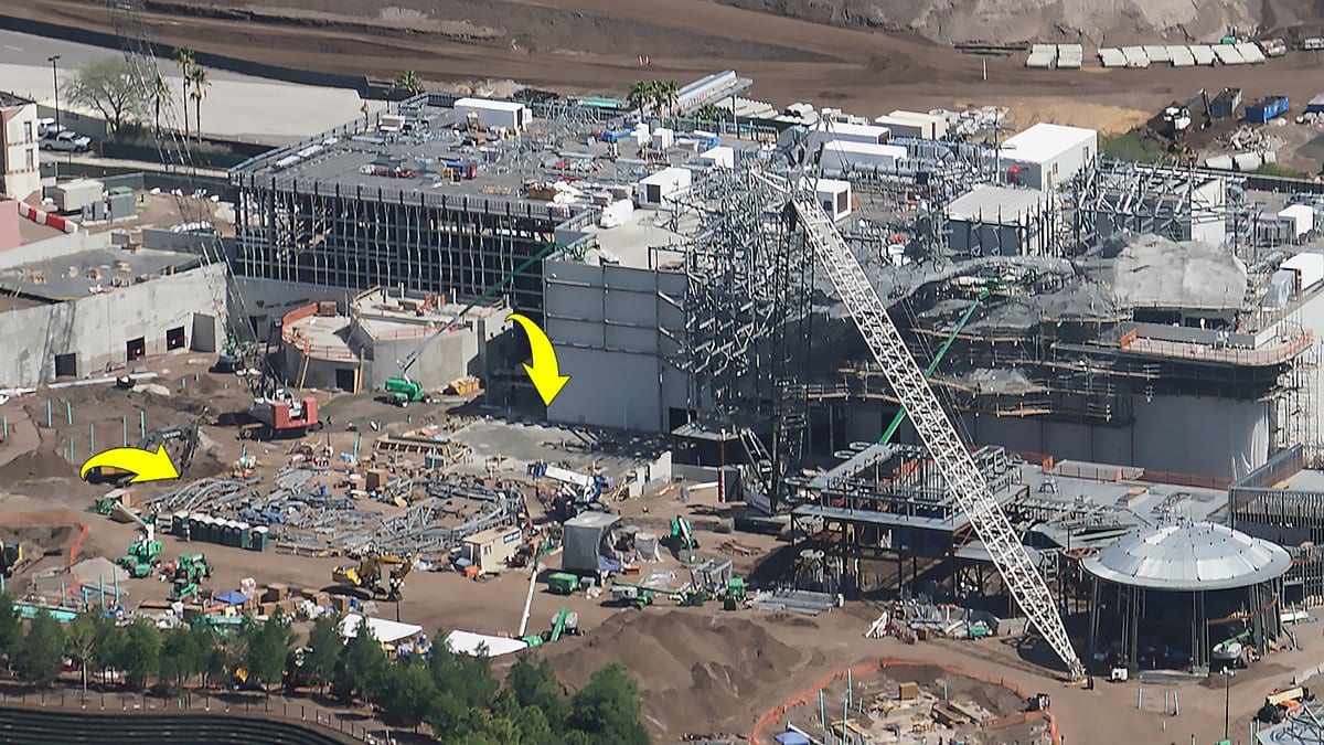 PHOTOS: New Star Wars Galaxy's Edge Building Under Construction