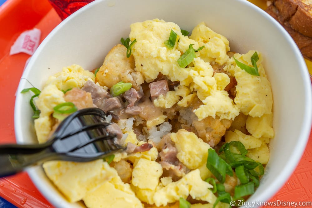 REVIEW: Breakfast at Woody's Lunch Box in Toy Story Land