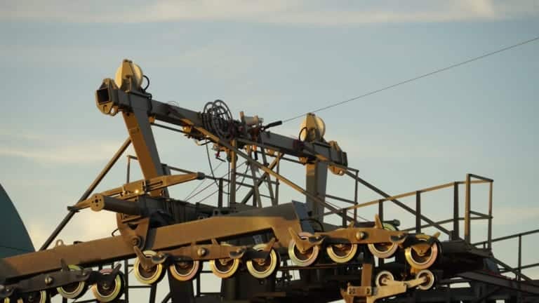 PHOTOS: First Disney Skyliner Cables Installed - Construction Update ...