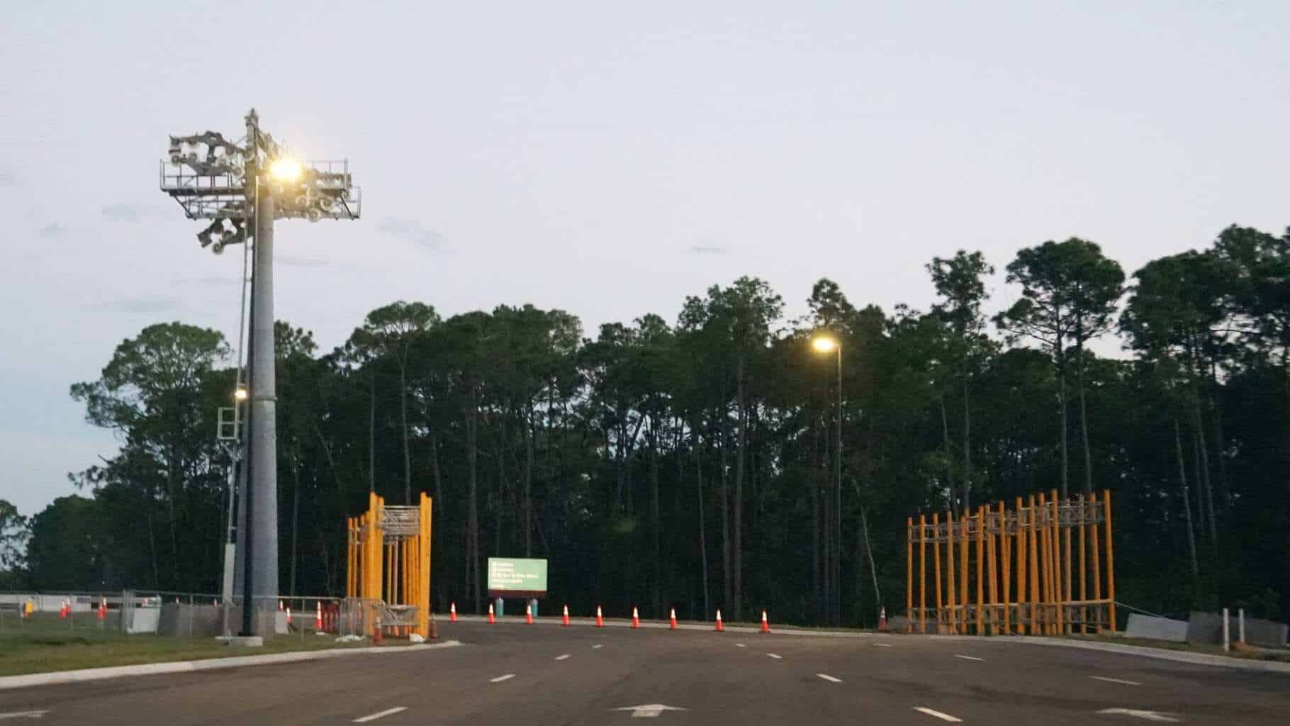 PHOTOS: First Disney Skyliner Cables Installed - Construction Update ...