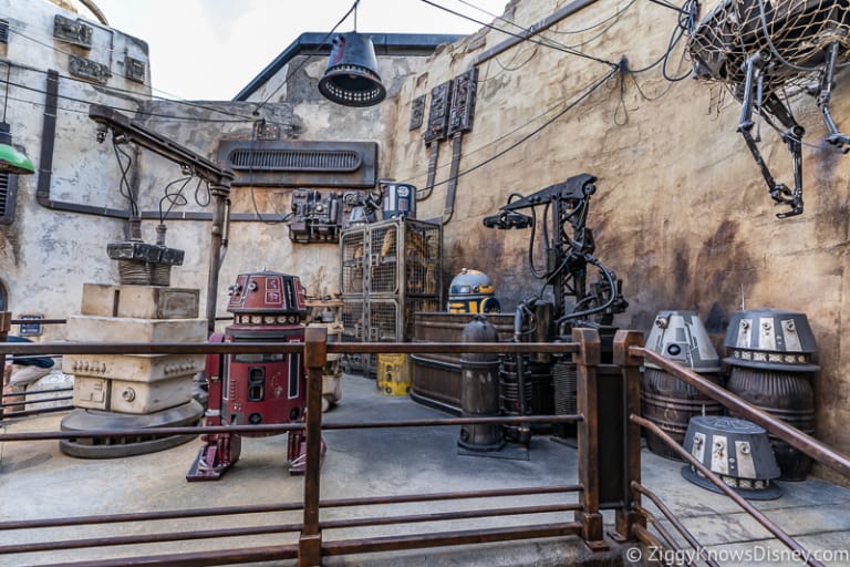 Droid Depot - Build a Droid in Galaxy's Edge, Step by Step & Cost