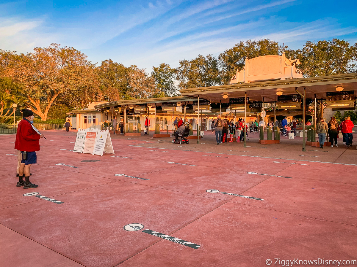 Park Hopping at Disney World in 2023 | New Rules & FAQs