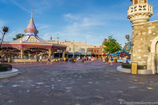 Disney World in April 2021 | Weather, Crowds & Events