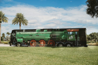 Sunshine Flyer Airport Shuttle to Disney World | Pricing, Info & FAQs