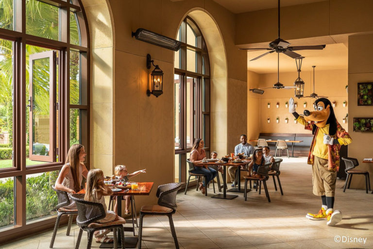 Best Character Breakfasts at Disney World in 2026 (RANKED)