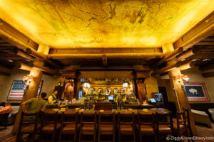 21 Best Disney World Bars & Lounges (What to Drink & Eat)