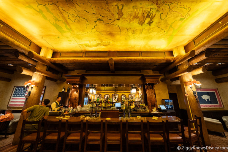 21 Best Disney World Bars & Lounges (What to Drink & Eat)